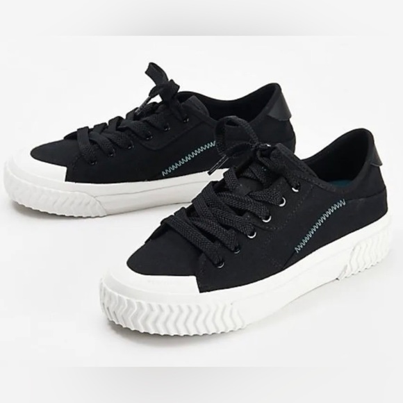 Skechers | Shoes | Skechers Womens Street Trax Hi Lace Up Low Top ...